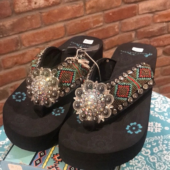 Montana West | Shoes | Nwt Montana West Aztec Western Wedge Sandals ...